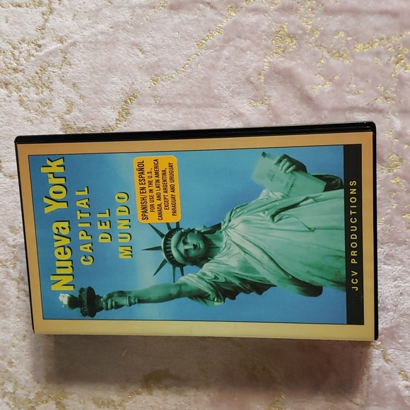 vhs | Media | Vhs Nueva York Capital Del Mundo | Poshmark